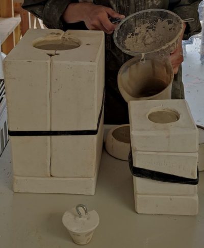 The crucial role of water in ceramics - Formation potier céramiste ...
