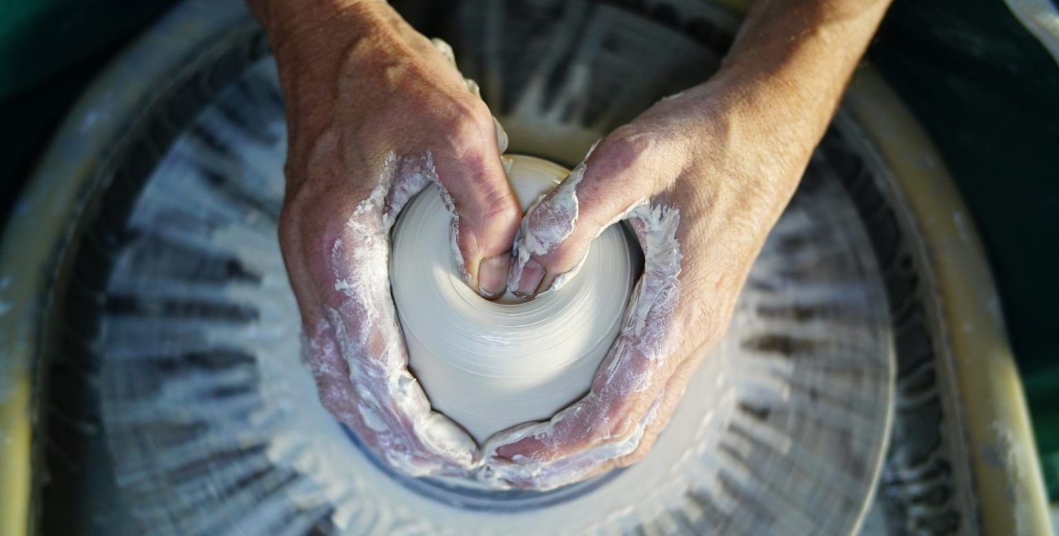 7 points clés pour améliorer sa technique de tournage en poterie ...